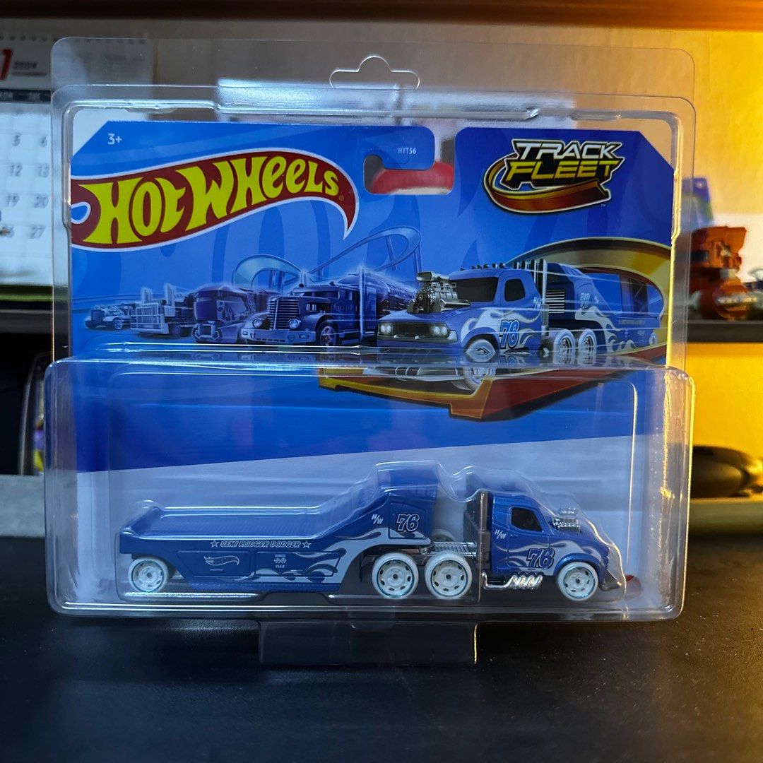 Semi Rodger Dodger - Hot Wheels Track Fleet 2024, Hobbies & Toys, Toys ...