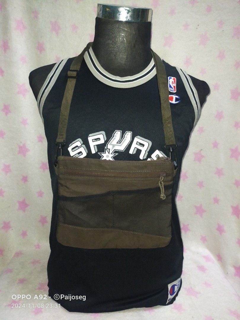 Sling beg fieldCore, Men's Fashion, Bags, Sling Bags on Carousell