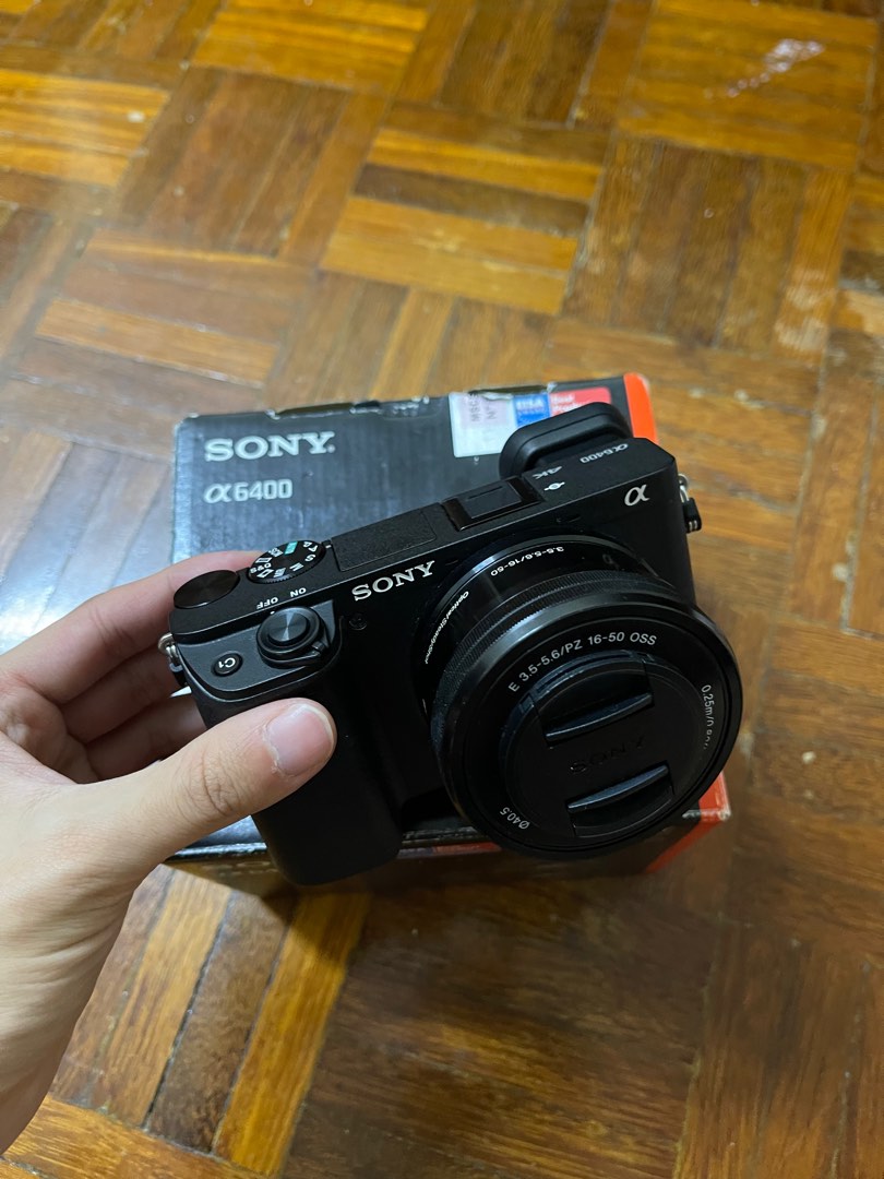 Sony A6400 with 16-50mm kit lens (box)(sc:4k), Photography, Cameras on ...