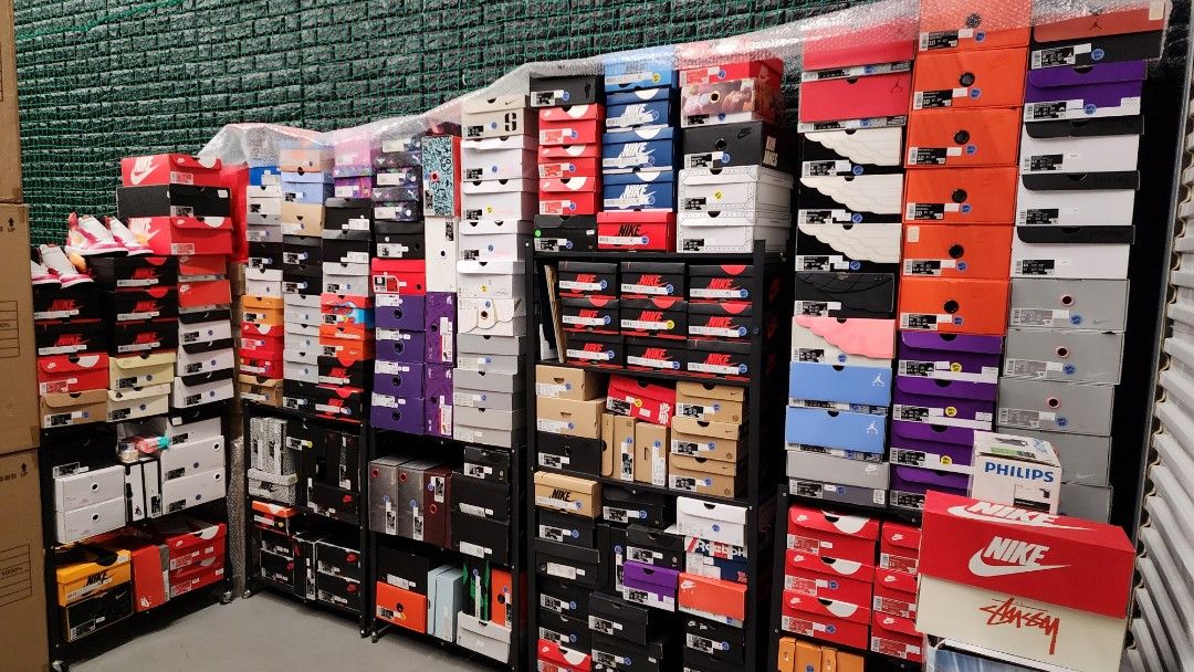 Toys & Shoes sale from Personal Collection (Nike Adidas Jordan Anta Li ...