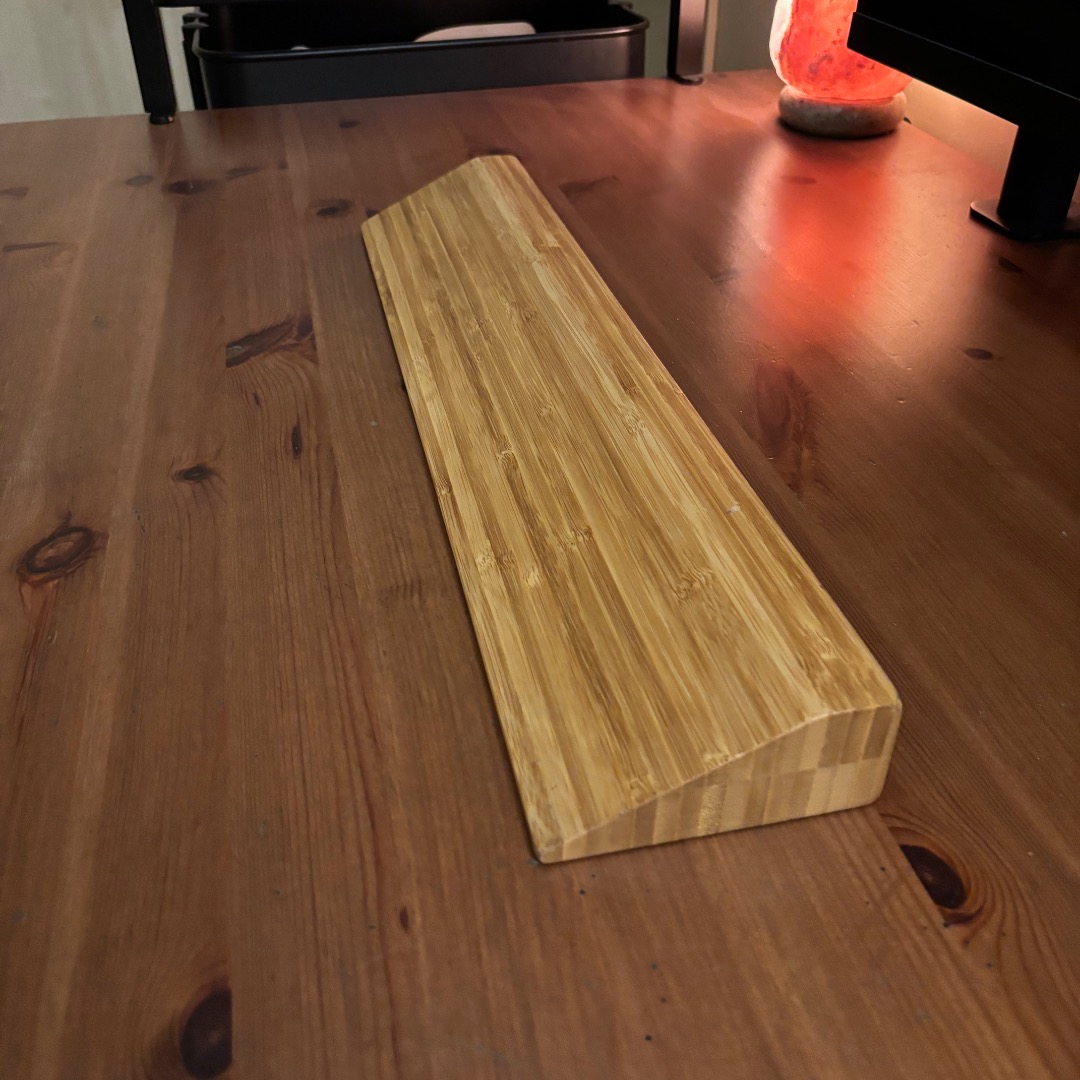 Gym wood squat ramp/wedge, Sports Equipment, Exercise & Fitness, Toning ...