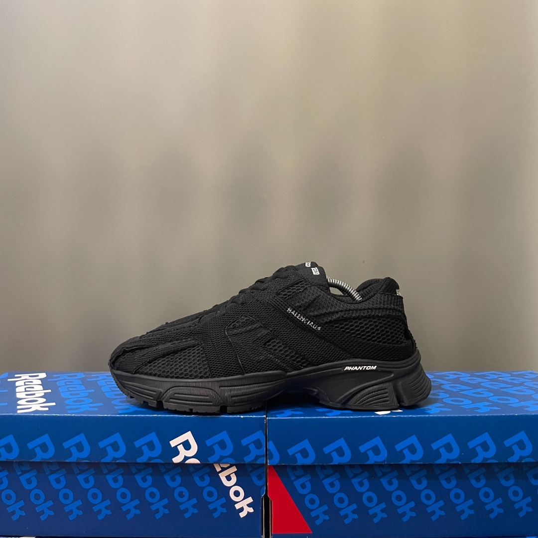 44 - Sepatu Italy Itali Balenciaga Second Bekas Balenciaga Phantom ...