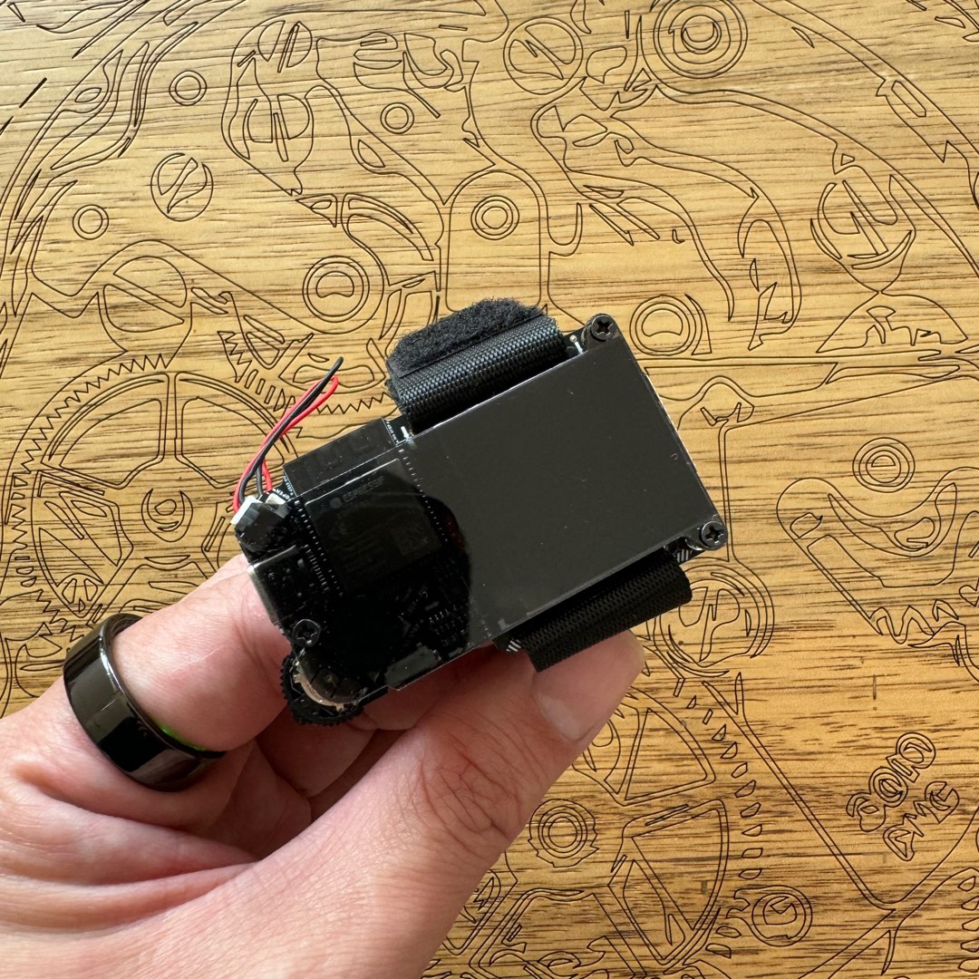 Artemis Smartwatch (+ programmable), 手提電話, 智能穿戴裝置及智能手錶 - Carousell