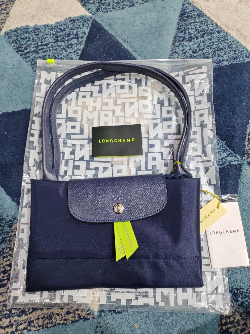 Authentic Longchamp Le Pliage Green Edition, Women's Fashion, Bags ...