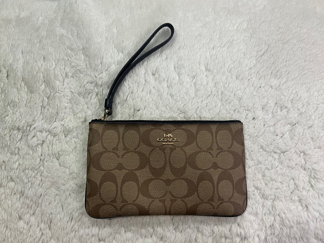 Coash wrislet, Luxury, Bags & Wallets on Carousell