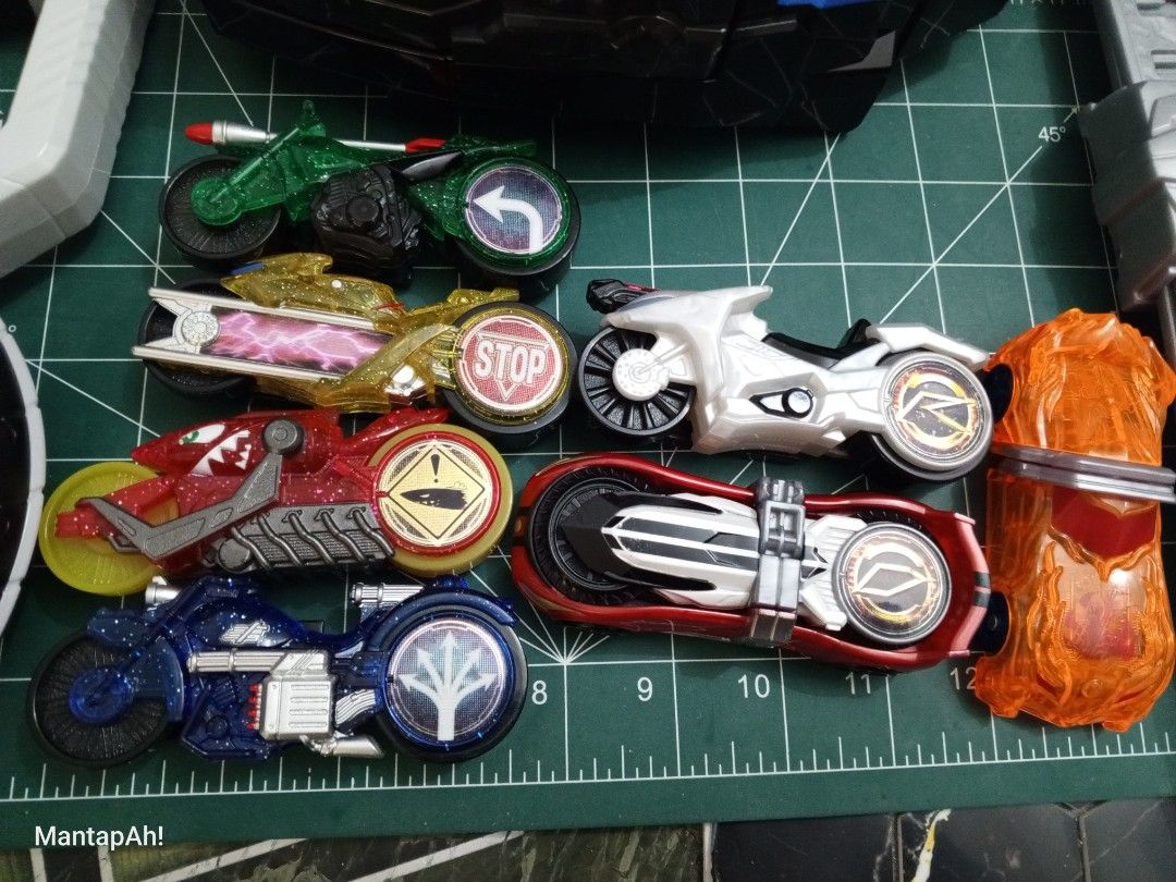 Dx Kamen Rider Mach Driver SET with Zenrin Shooter, Hobbies & Toys ...