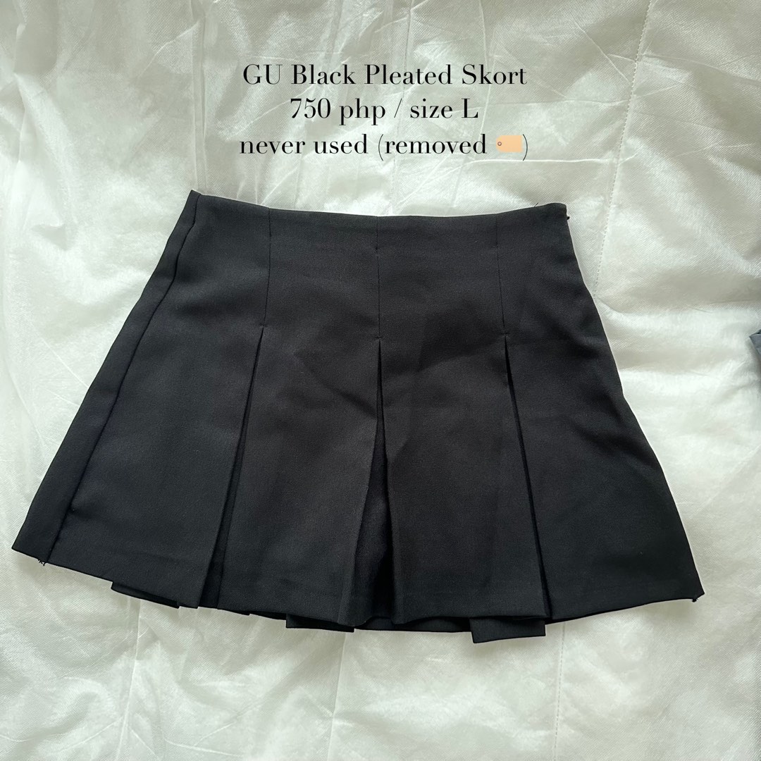 GU Black Pleated Skort, Women's Fashion, Bottoms, Skirts on Carousell
