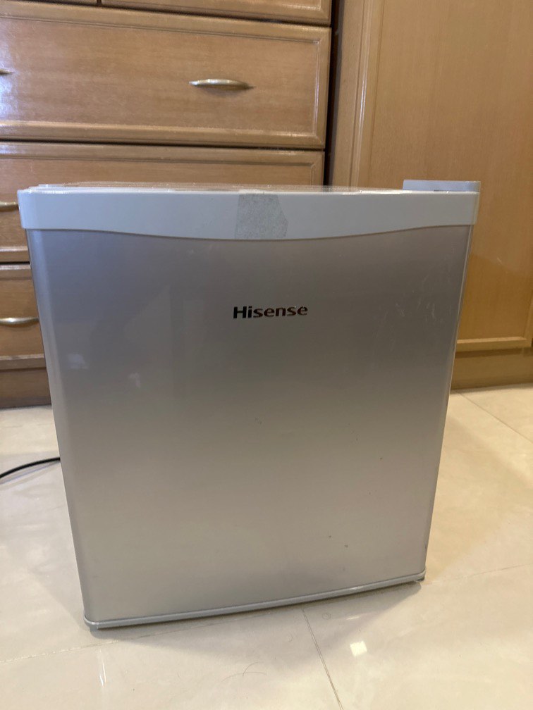 Hisense mini fridge, TV & Home Appliances, Kitchen Appliances ...