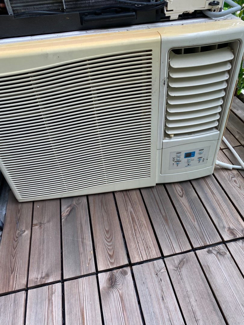 Hitachi Window Type 1.5HP, TV & Home Appliances, Air Conditioning and ...