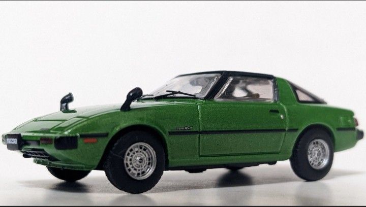 LEGENDARY JAPANESE CAR, DEAGOSTINI SCALE MODEL COLLECTION (1:64) MODEL: MAZDA SAVANNA RX-7 ...