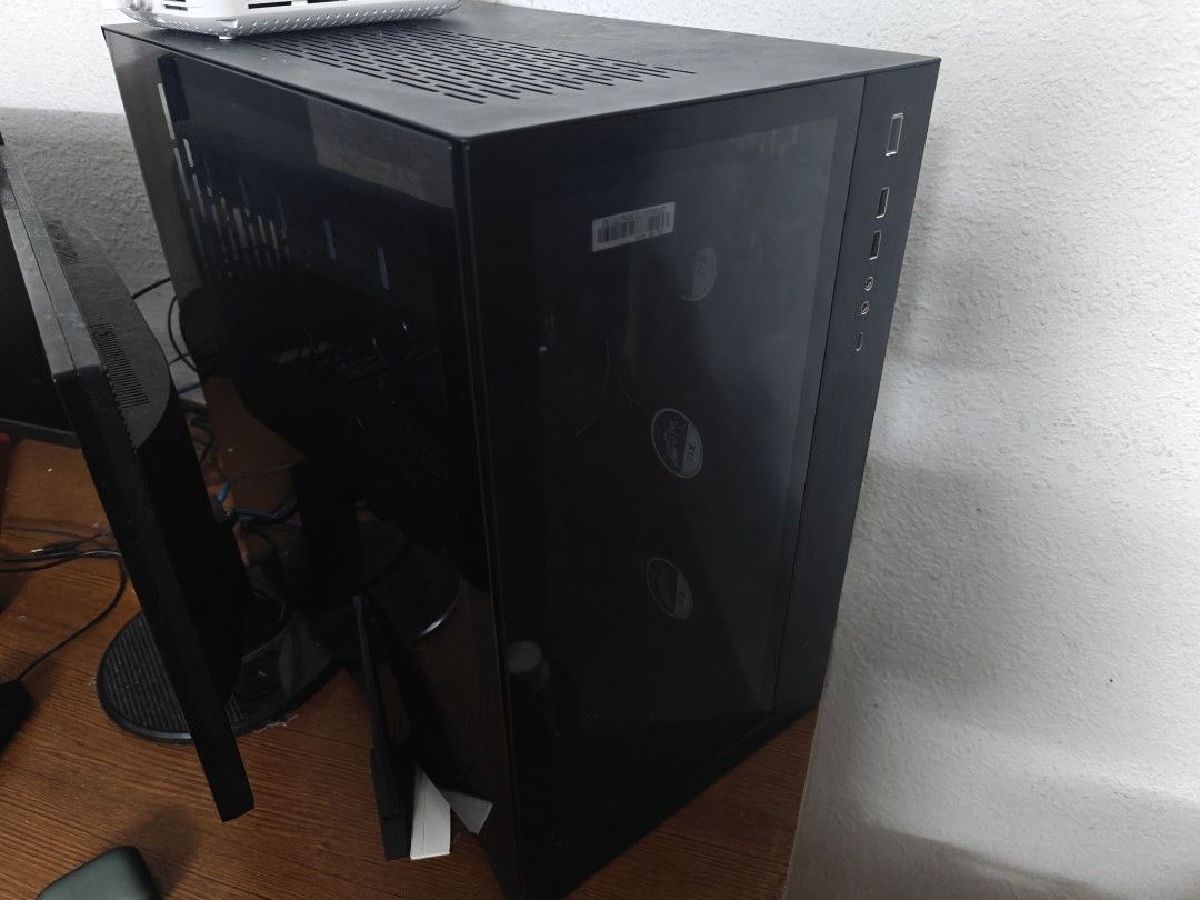 Lianli o11 casing, Computers & Tech, Parts & Accessories, Computer ...