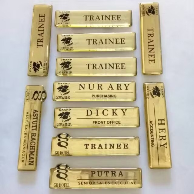 MAGNETIC CUSTOM NAME CORPORATE NAME EMPLOYEE TAG IDENTITY OFFICE HOTEL ...