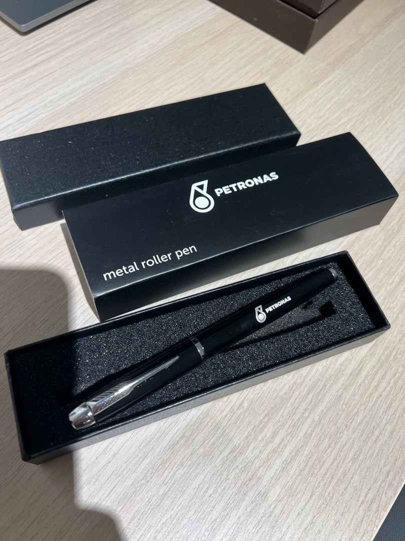 Petronas ball point pen, Everything Else, Others on Carousell