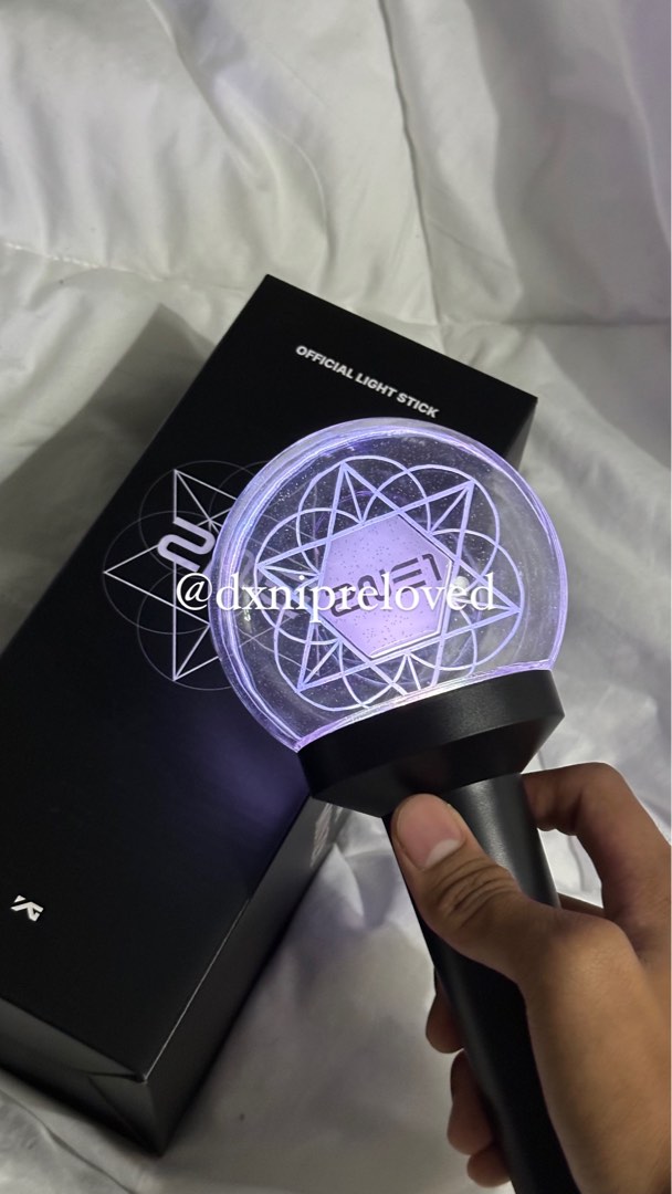 [RENTAL SERVICE] 2NE1 LIGHTSTICK VER2., Hobbies & Toys, Collectibles ...