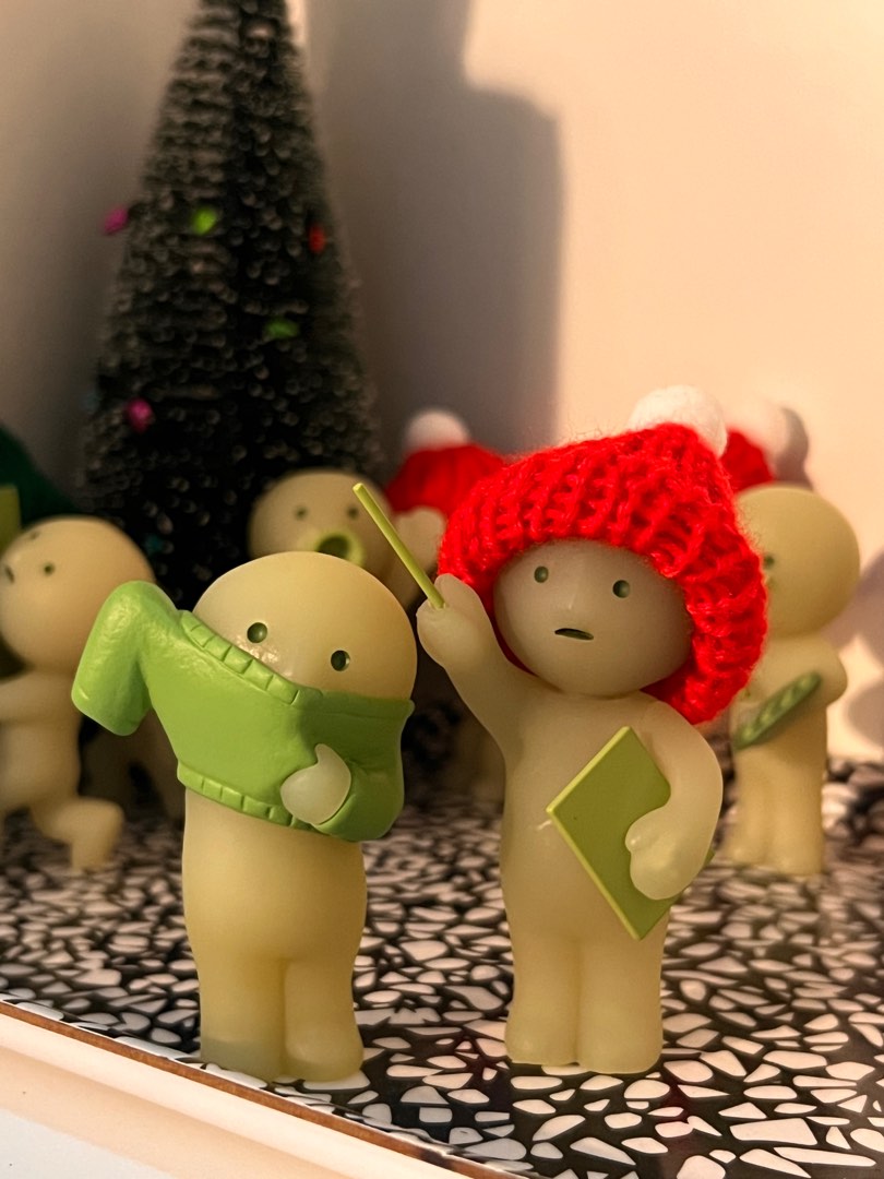 smiski sweater and presenting, Hobbies & Toys, Toys & Games on Carousell