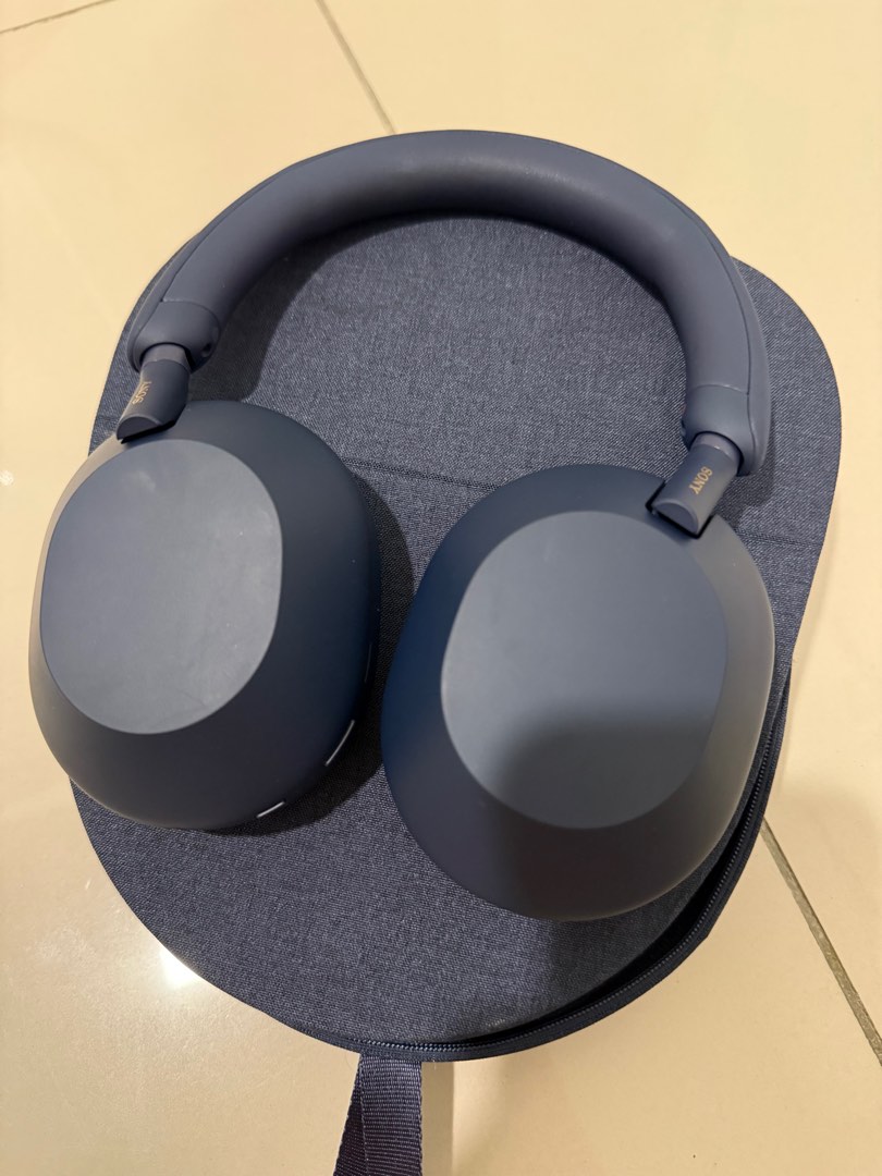 Sony xm5, Audio, Headphones & Headsets on Carousell