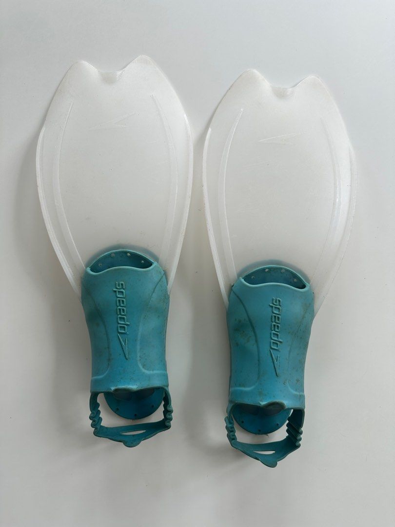 Speedo fins - size EUR 31-33, Sports Equipment, Other Sports Equipment ...