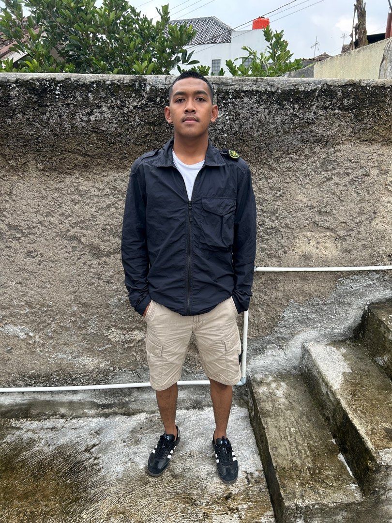 Stone Island Naslan, Fesyen Pria, Pakaian , Atasan di Carousell