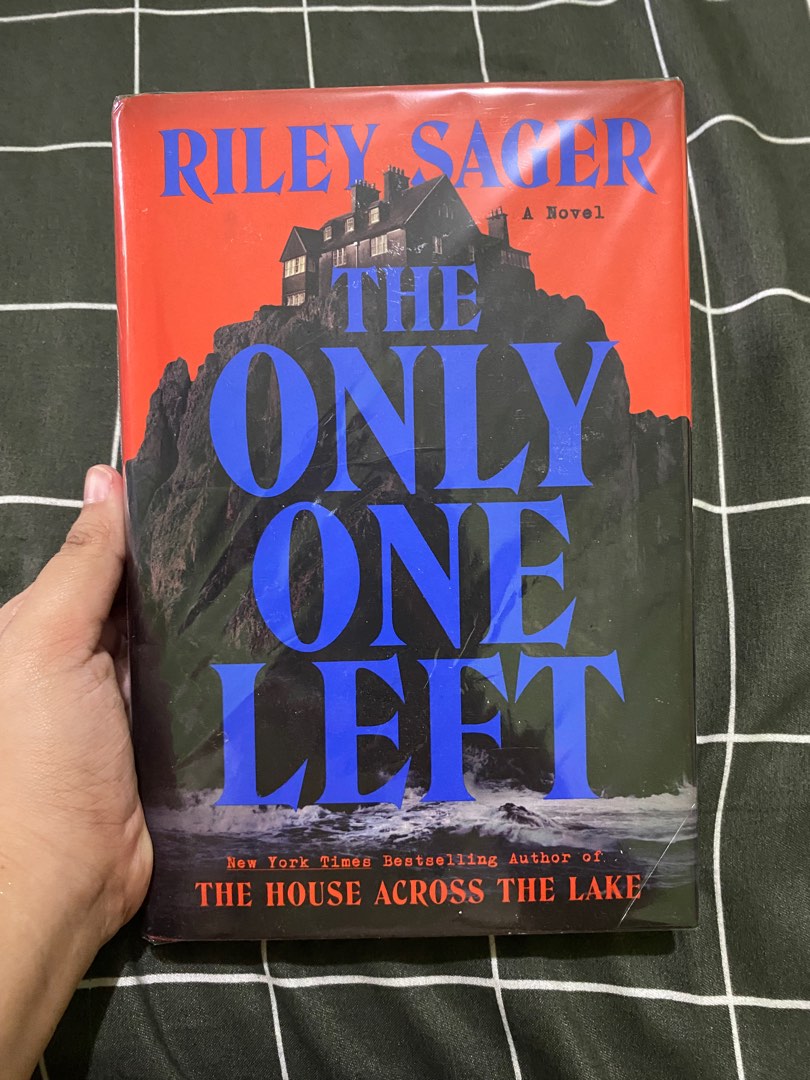 The Only One Left by Riley Sager (HB), Hobbies & Toys, Books ...