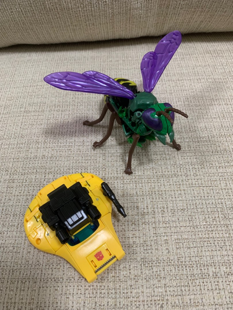 Transformers combo Bumblebee & Waspinator Display set, Hobbies & Toys ...