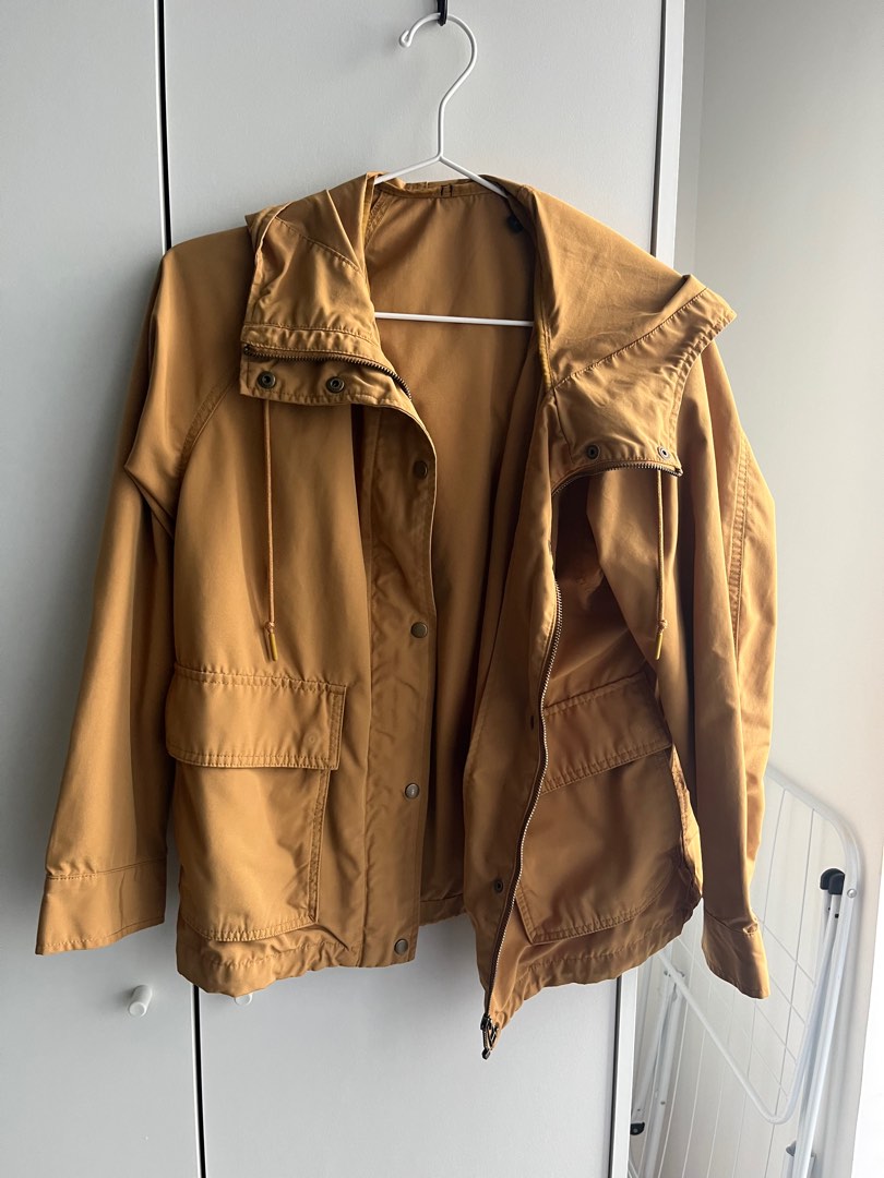 Uniqlo Rain Jacket, Women's Fashion, Coats, Jackets and Outerwear on ...