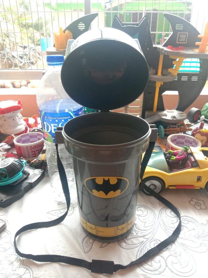 Warner Bros Batman DC Comics Popcorn Bucket Container W Lid & Strap ...