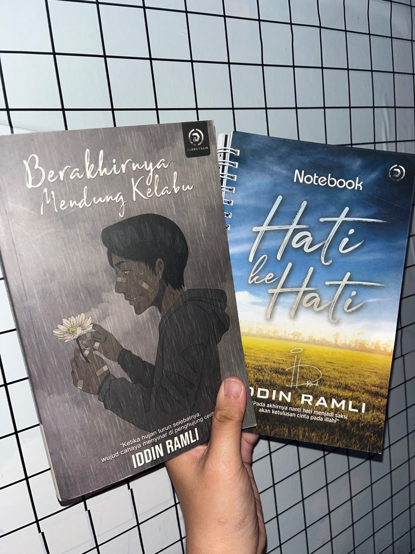 BUKU IDDIN RAMLI [ BERAKHIRNYA MENDUNG KELABU + NOTEBOOK ] FREE POSTAGE ...