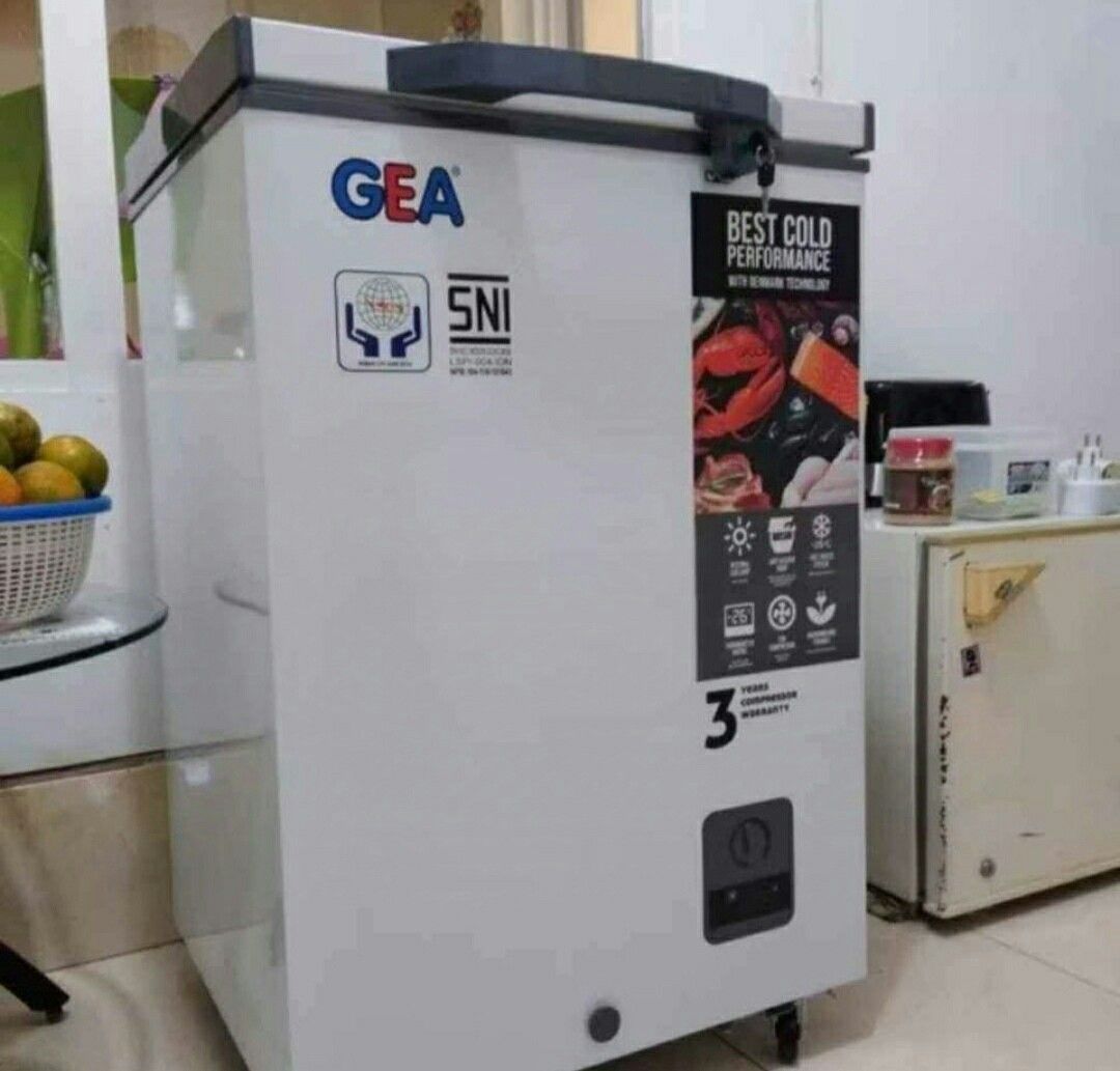 Freezer Box Gea 100 Liter, Kitchen & Appliances di Carousell