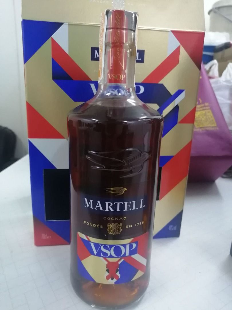 Johnnie Walker Blue Label Whisky 750ml Macallan Sherry Oak Cask 700ml ...