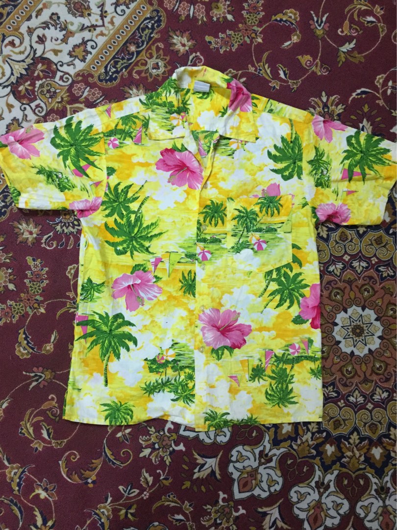 Kemeja Hawaii tema Bunga Raya, Men's Fashion, Tops & Sets, Tshirts ...