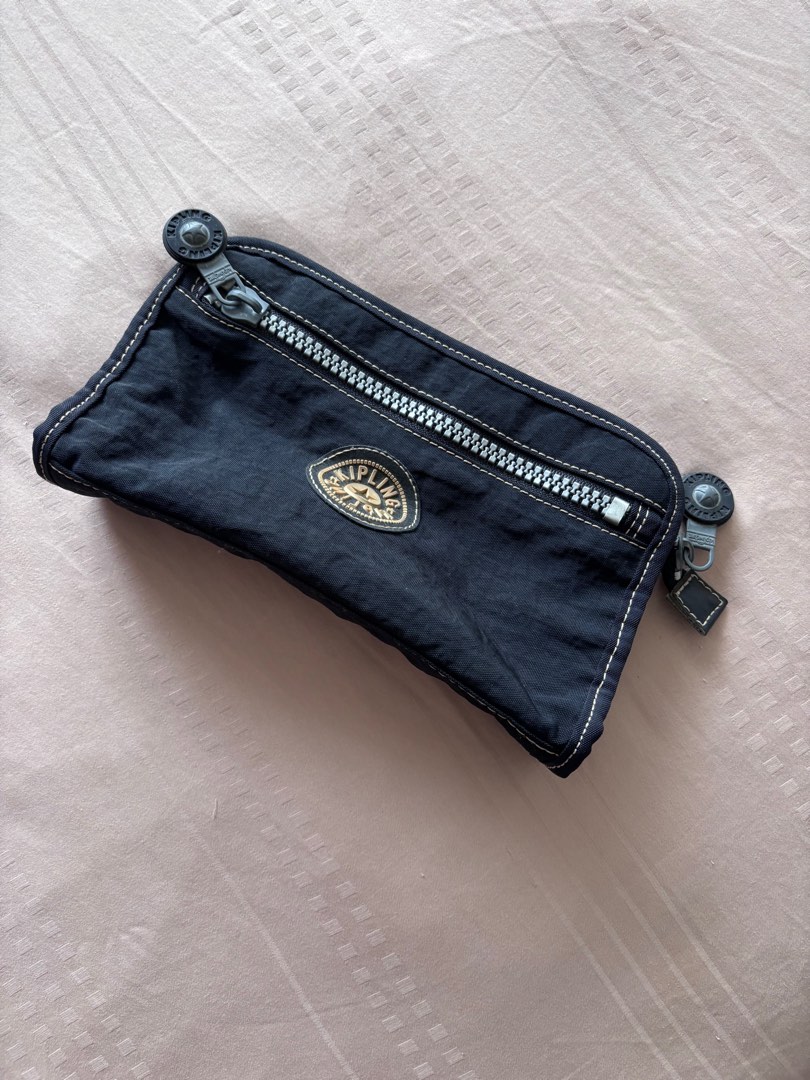 Original Kipling Pouch, Women's Fashion, Bags & Wallets, Clutches on ...