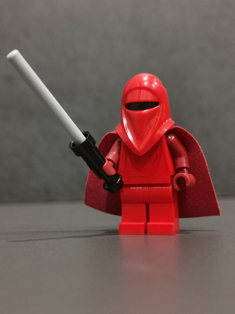 LEGO STAR WARS SW0521: Royal Guard Minifigure with Dark Red Arms and ...