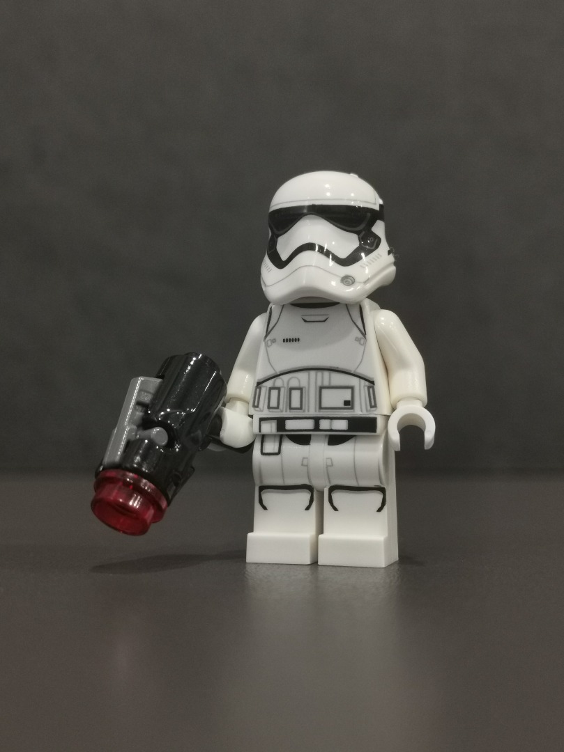 LEGO STAR WARS SW0667: First Order Stormtrooper Minifigure (Rounded ...