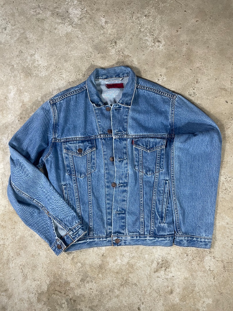 Levi's Red tab trucker jacket, Men's Fashion, Coats, Jackets and ...