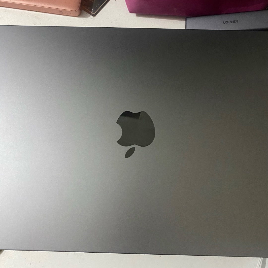 Macbook Air M2 Space Gray 13 inch 16gb RAM | 256gb SSD, Computers ...