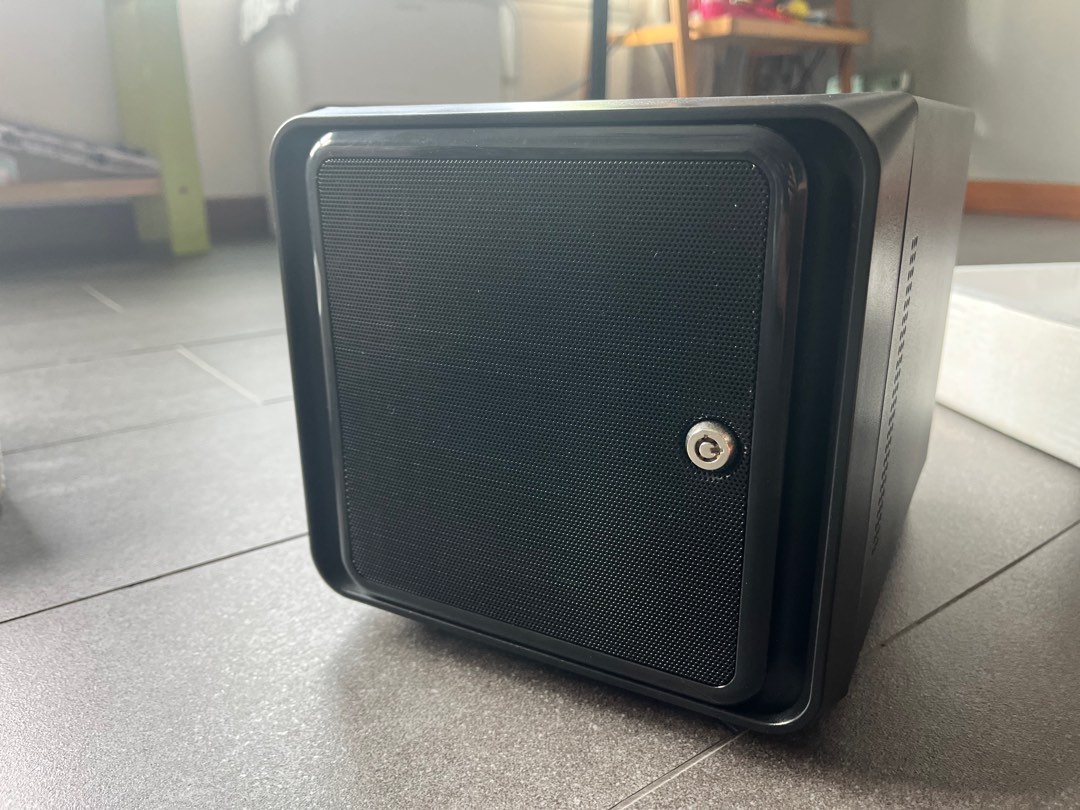 Mini itc form computer storage case NAS 4 Bay, Computers & Tech, Parts ...