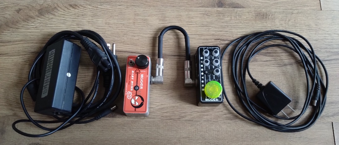 Mooer Baby Bomb 30w power amp and Gas Station preamp pedal, Hobbies ...