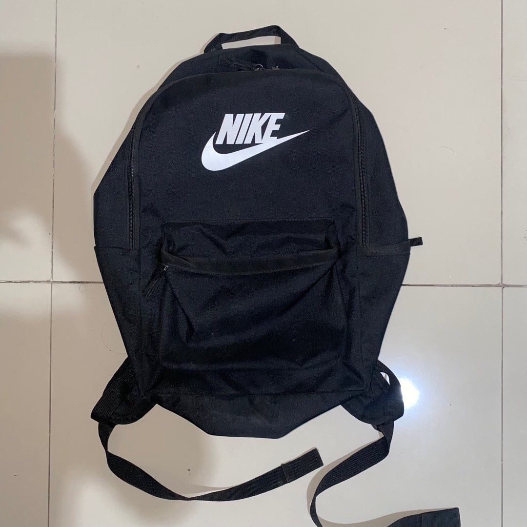 Nike Bacpack Heritage Logo, Fesyen Pria, Tas & Dompet , Ransel di Carousell
