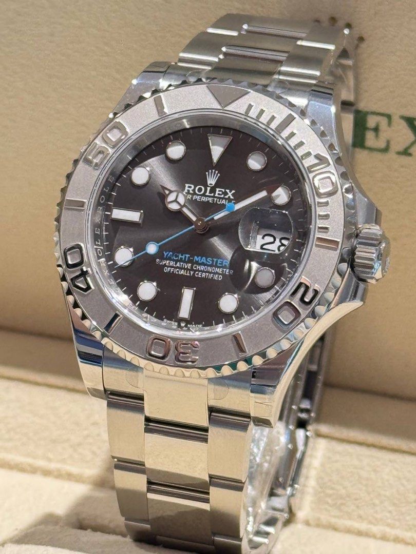 Rolex Oyster Perpetual Date Yatch-Master 40mm Platinum Bezel 126622 ...