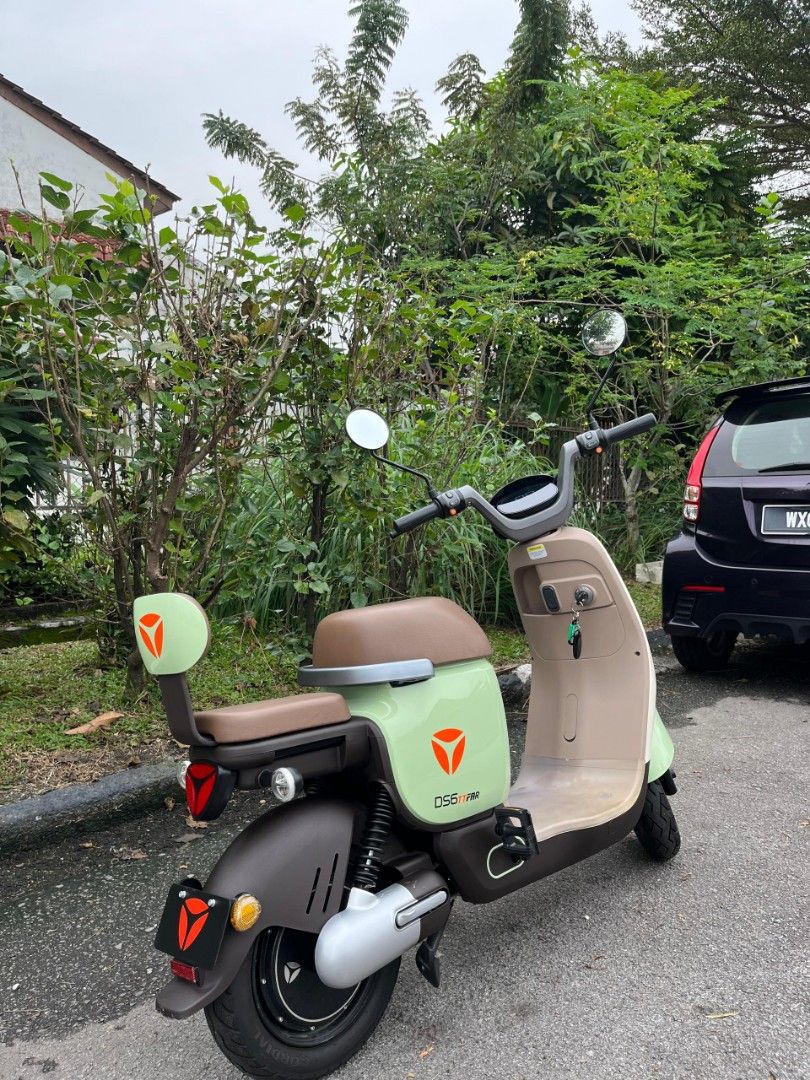 Scooter Electric YADEA DS6, Motorbikes on Carousell