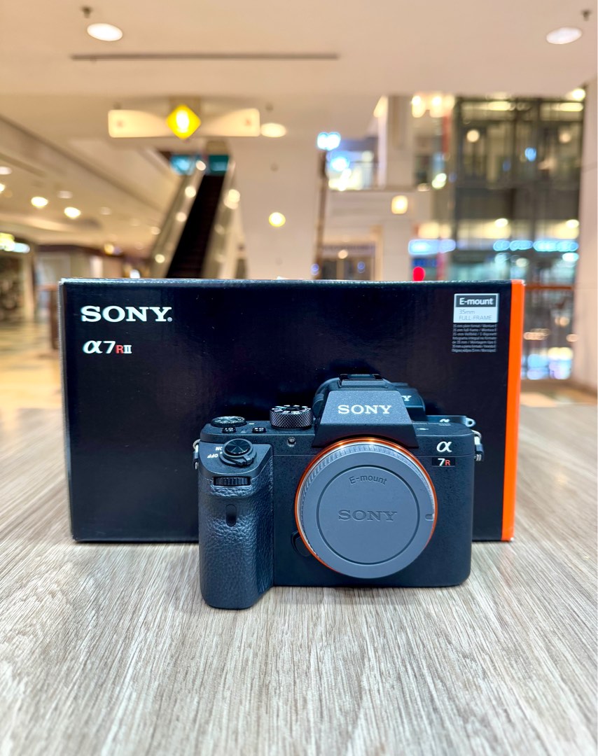 Sony A7R II Mark II Body Sc 8k (99% new), Photography, Cameras on Carousell