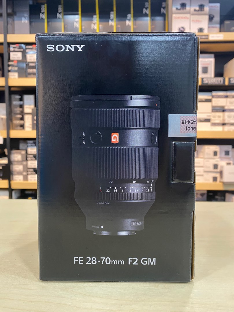 Sony FE 28-70mm F2 GM SEL2870GM, Photography, Lens & Kits on Carousell