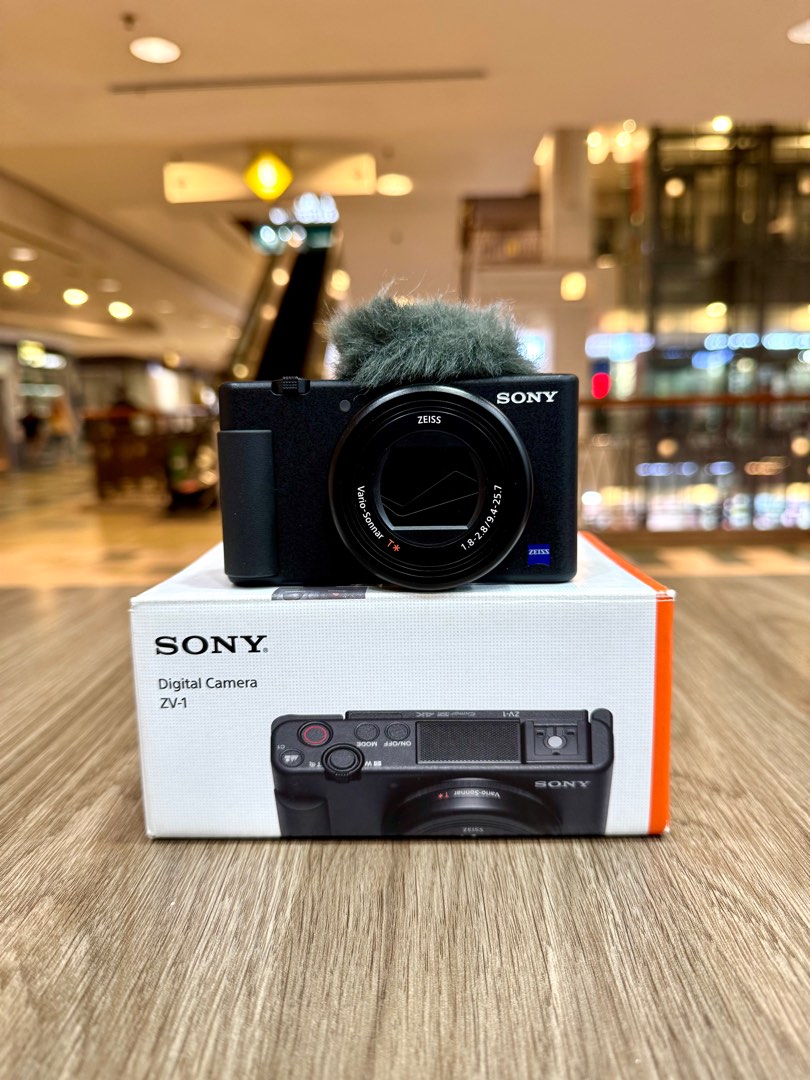 Sony ZV-1 ZV1 Digital Camera (99% new), Photography, Cameras on Carousell