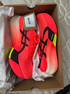 Asics Metaspeed Edge+ (Diva Pink/White) 1013A116-700, Men's Fashion ...