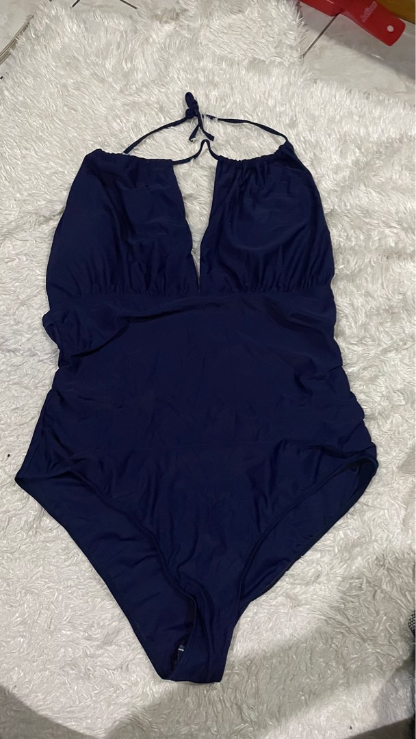 Backless one piece swimsuit, Women's Fashion, Swimwear, Bikinis ...