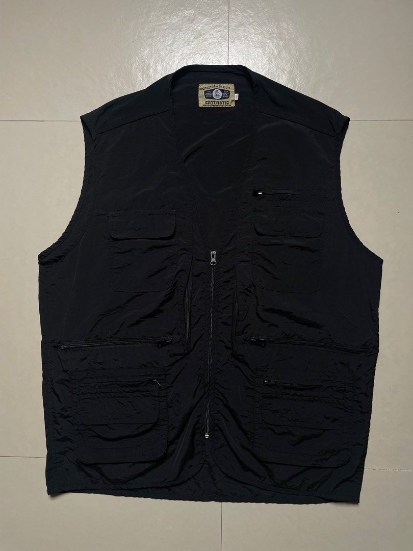BLACK UTILITY VEST, Men's Fashion, Tops & Sets, Vests on Carousell