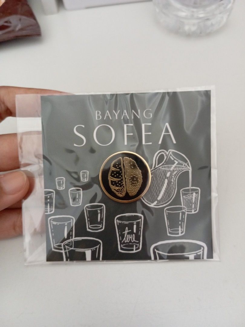 Book Badge Bayang Sofea, Hobbies & Toys, Books & Magazines, Storybooks on Carousell