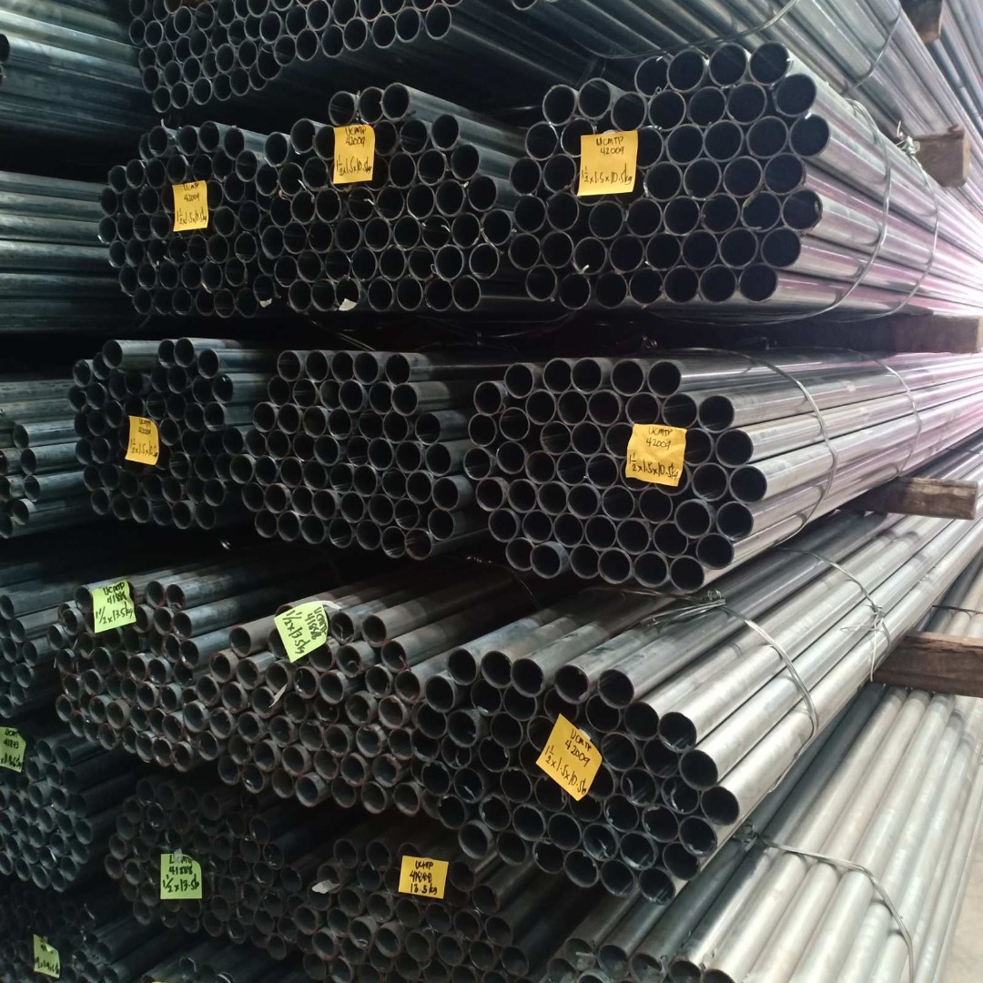 GI PIPE S20/S40, Commercial & Industrial, Construction & Building ...