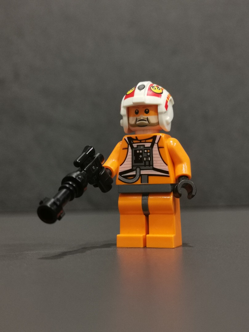 LEGO STAR WARS SW0372: Jek Porkins Minifigure, Hobbies & Toys, Toys ...