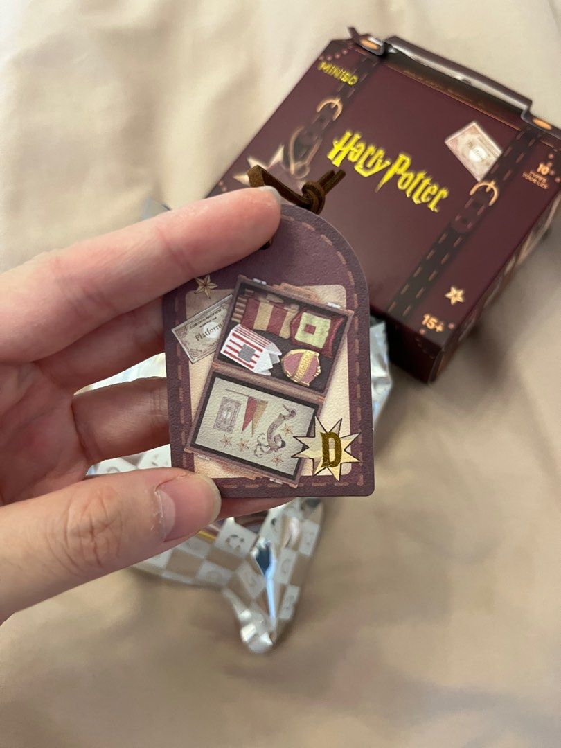 Miniso x Harry Potter suitcase blindbox (D Ron Weasley), Hobbies & Toys ...